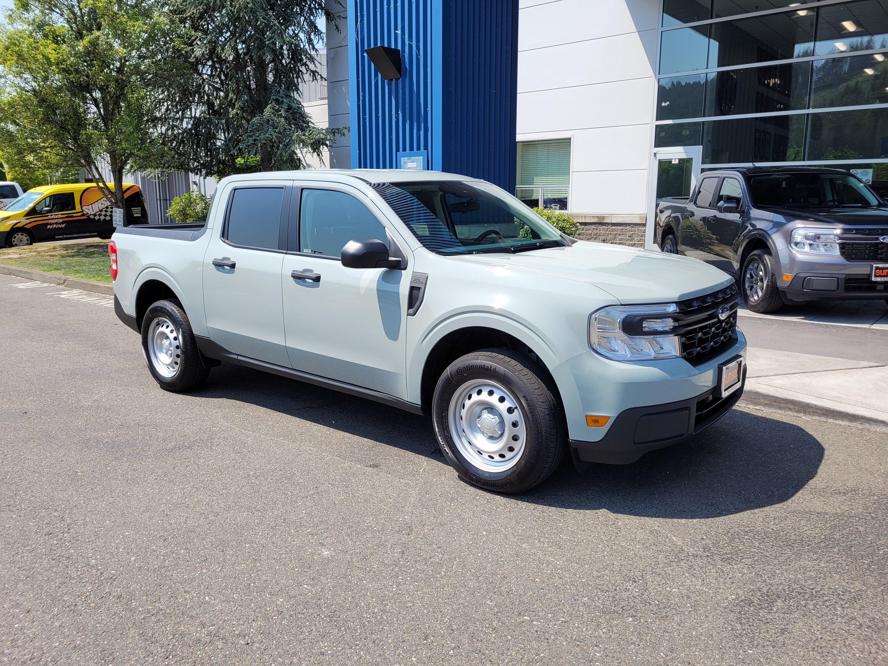Leer Topper 180xl with sliding side windows | MaverickTruckClub - 2022 ...