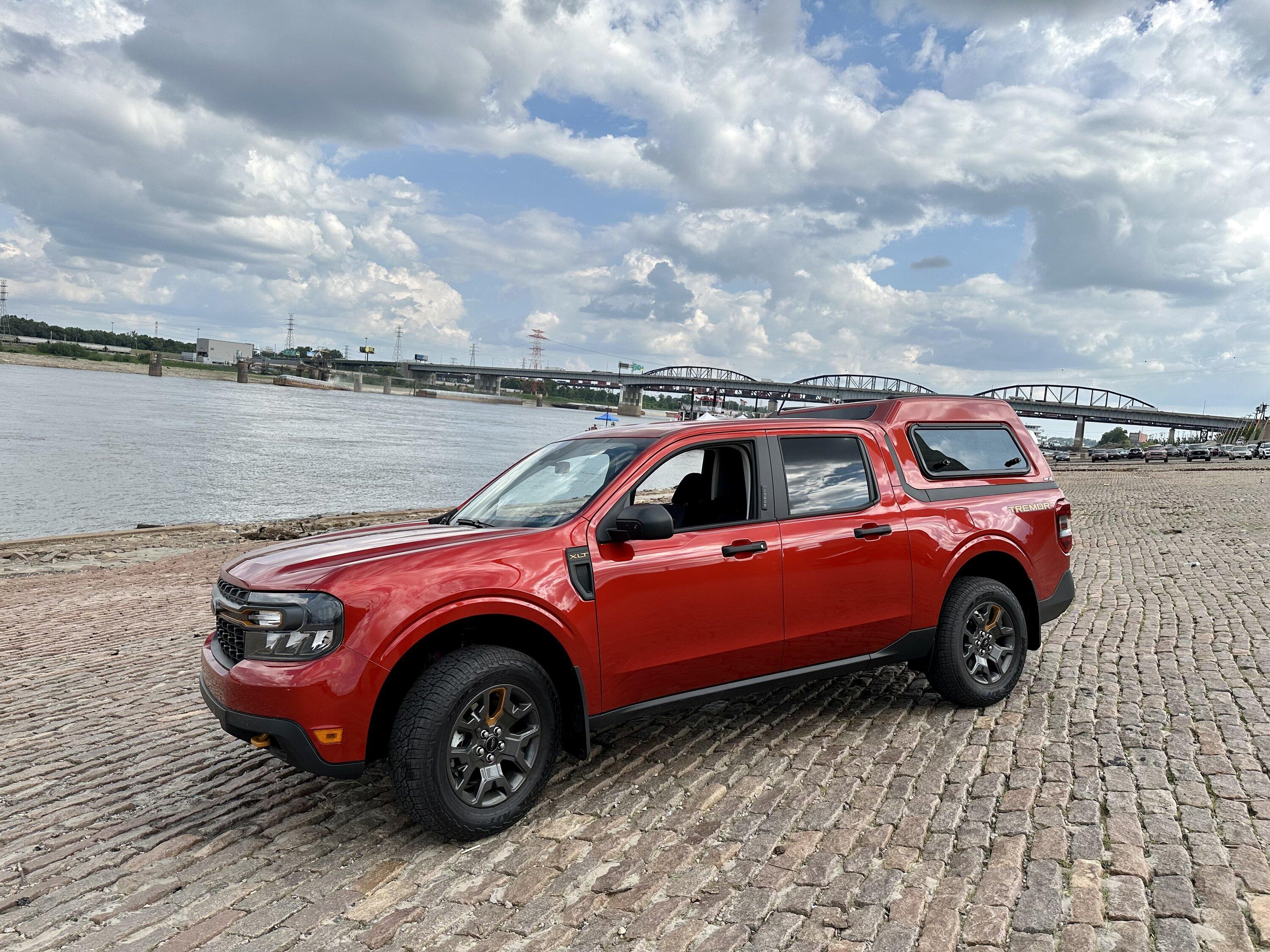 Hey overland camper companies. Make this topper a reality ...