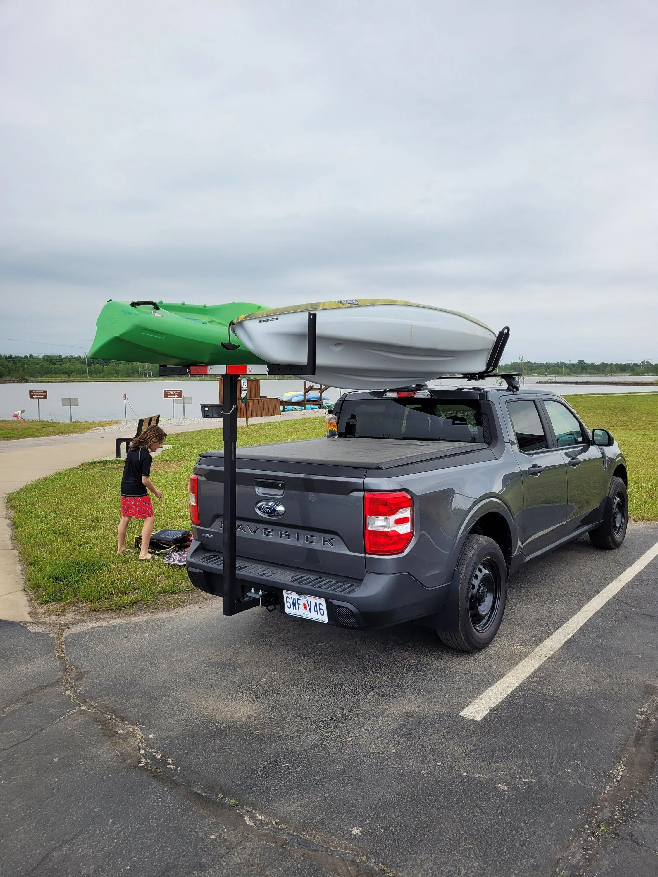 How to fit two 10-foot kayak in the track bed? | MaverickTruckClub ...