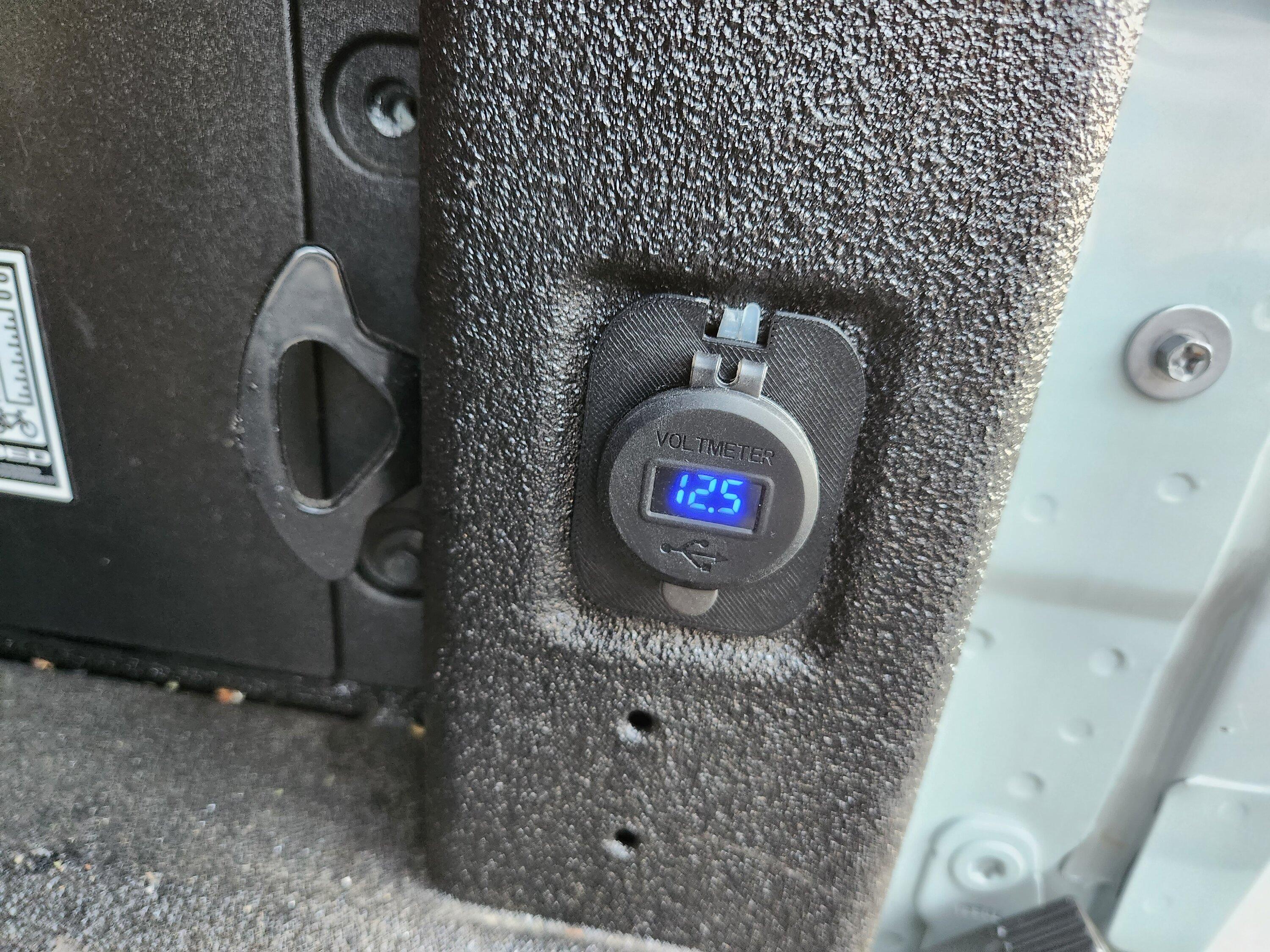 Adding 12V and USB power ports to the bed - installed photo | Page 8 ...