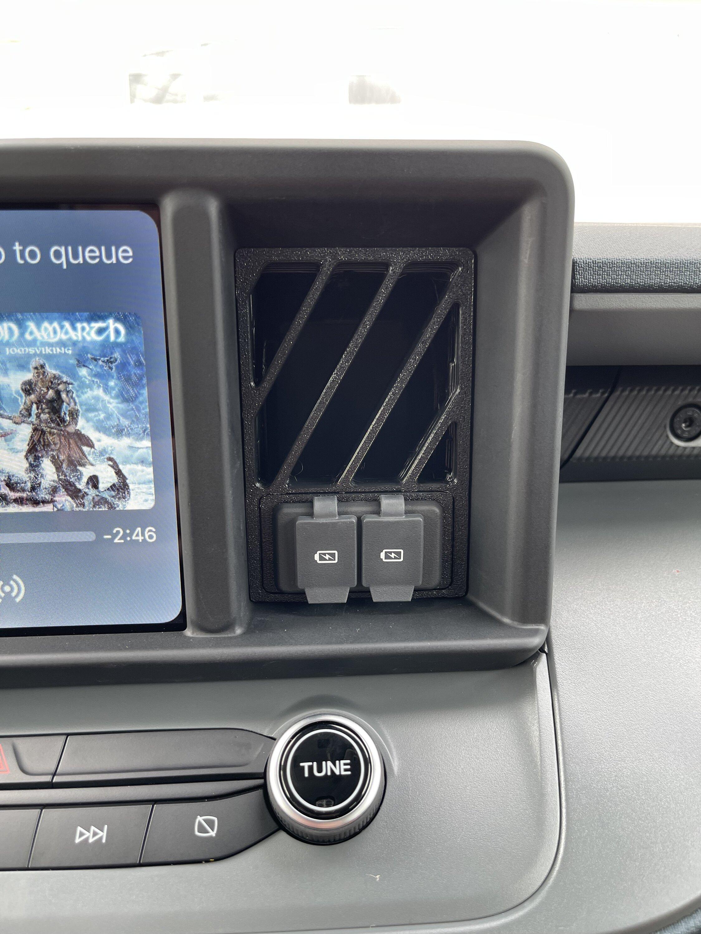 Dash Cubby Overhaul! Akro Designs + Quadlock | MaverickTruckClub - 2022 ...
