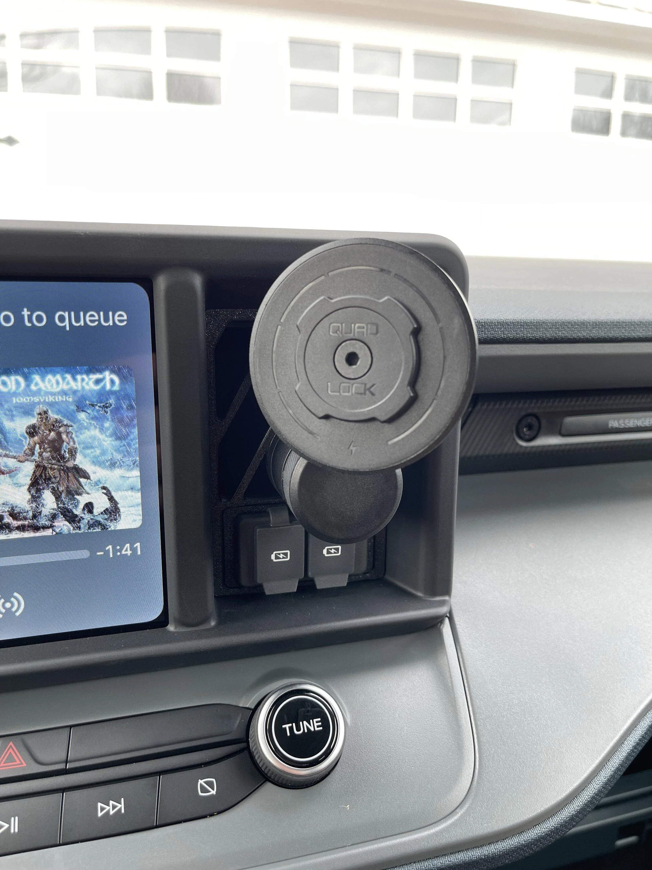 Dash Cubby Overhaul! Akro Designs + Quadlock | MaverickTruckClub - 2022 ...