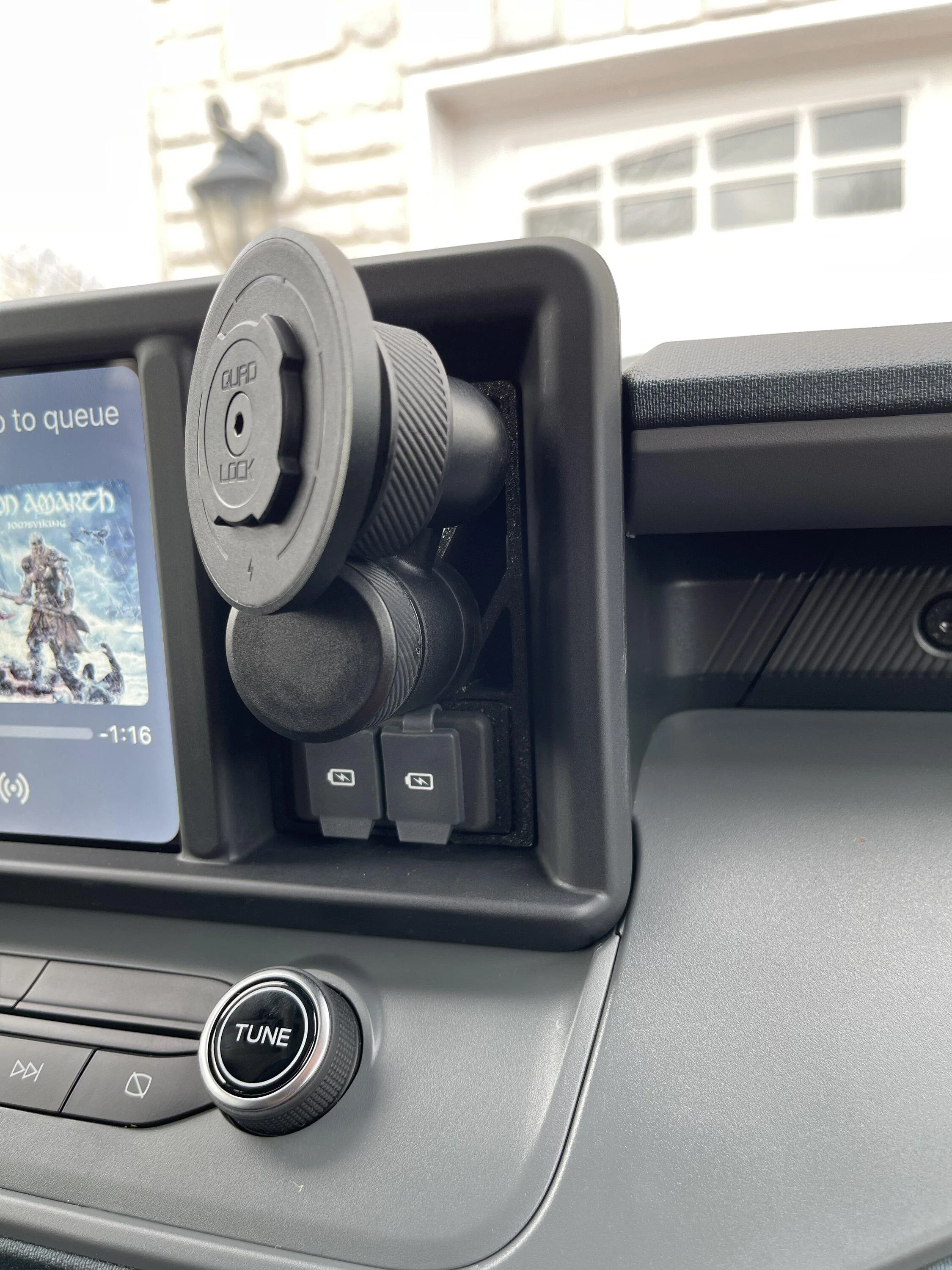 Dash Cubby Overhaul! Akro Designs + Quadlock | MaverickTruckClub - 2022 ...