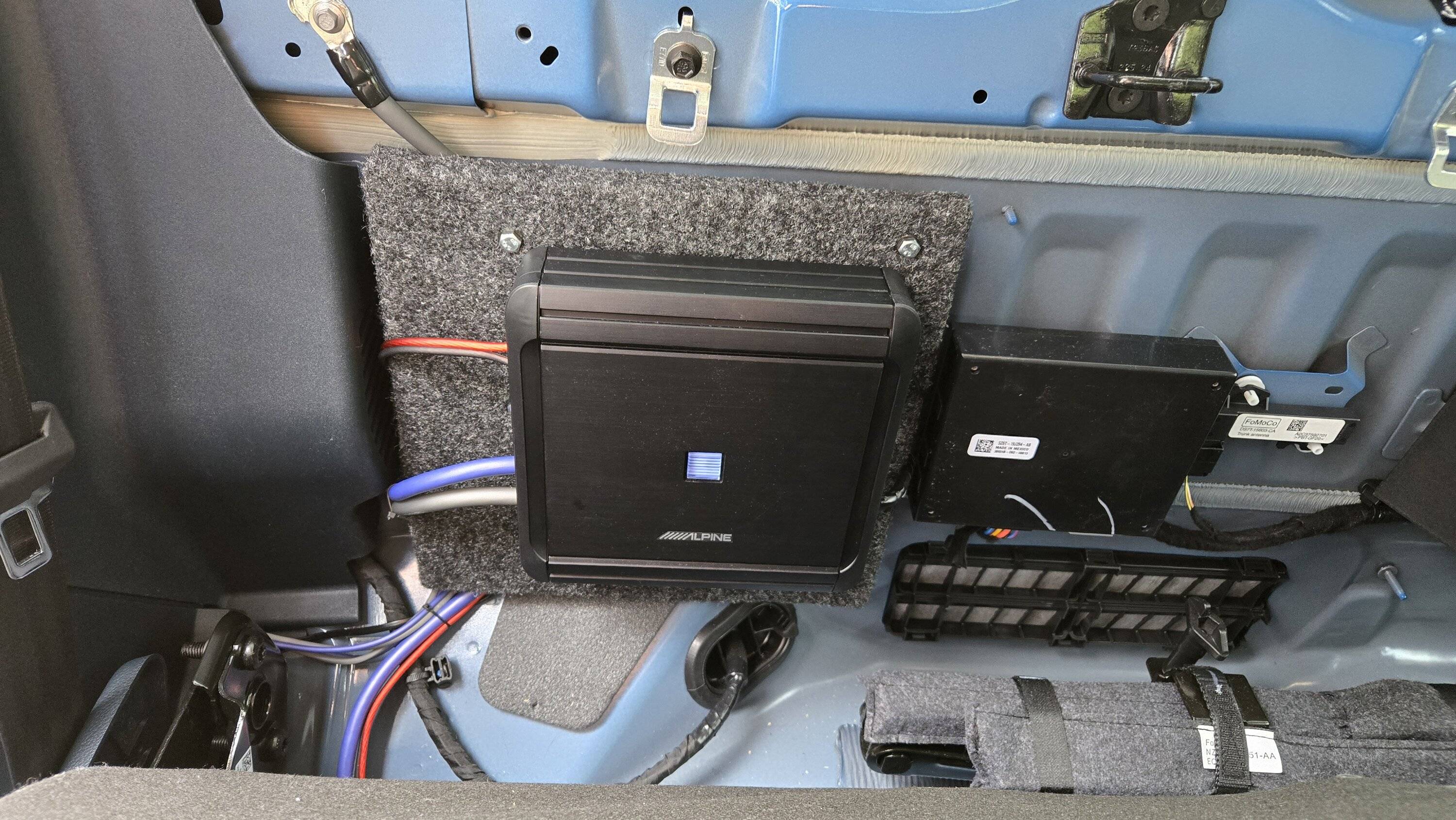 I upgraded the sound system in my 2025 Maverick XLT ...