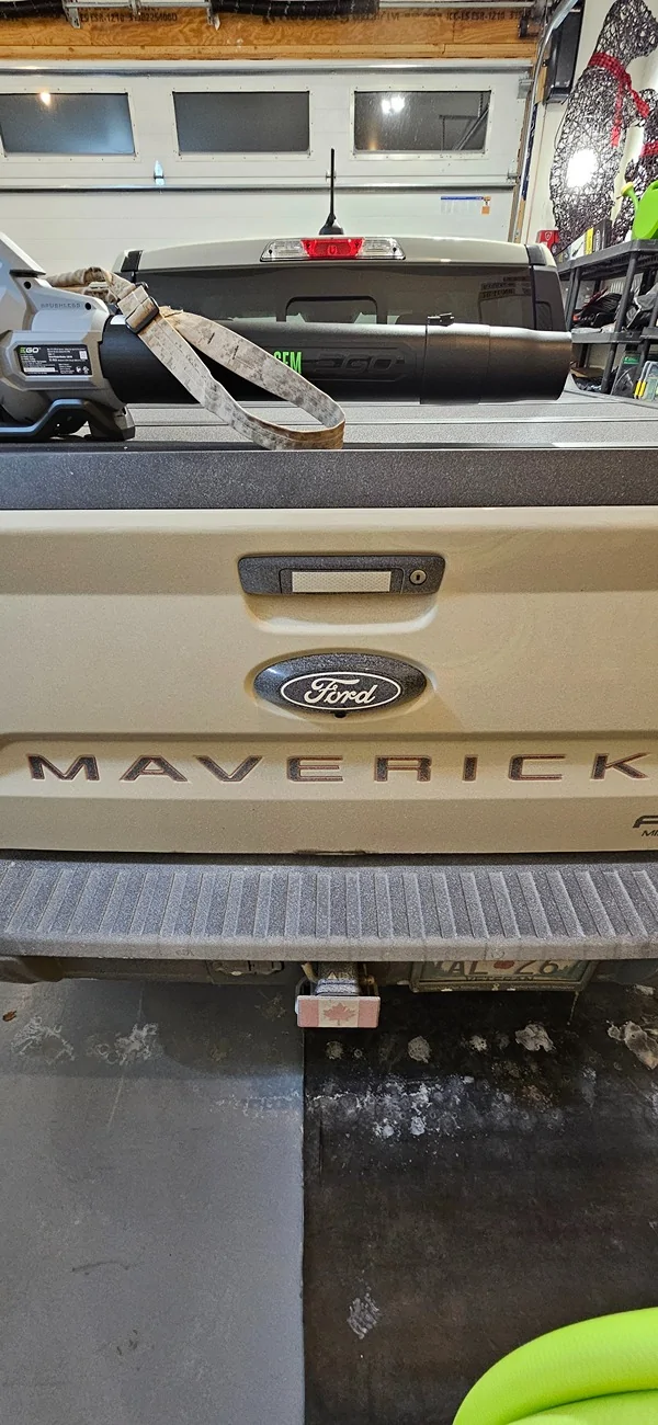 Is remote locking tailgate still offered/included? (Except XL ...