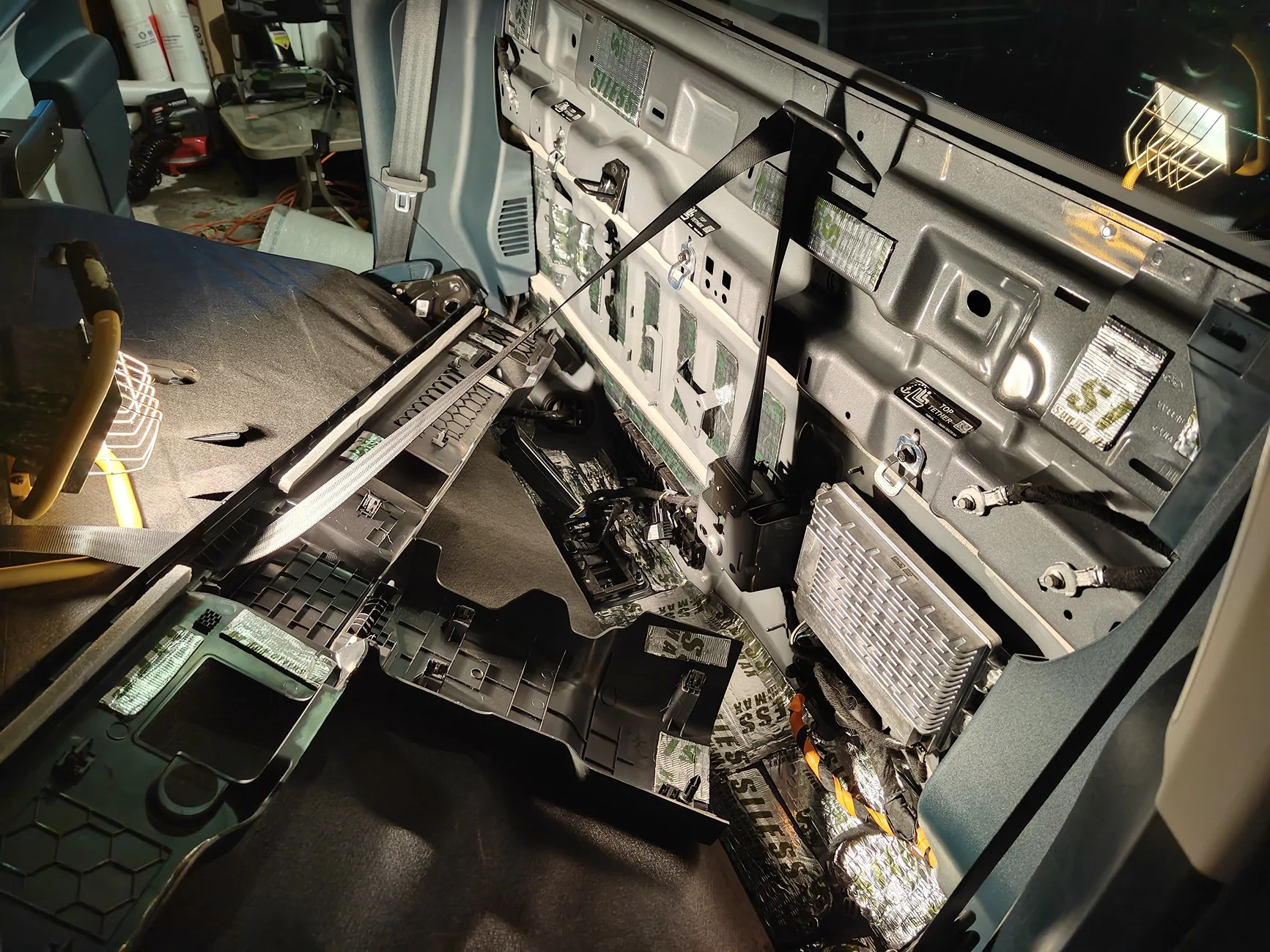 Stereo Build - 2025 XLT - Full rewire and Kicker system with 2x 10-in ...