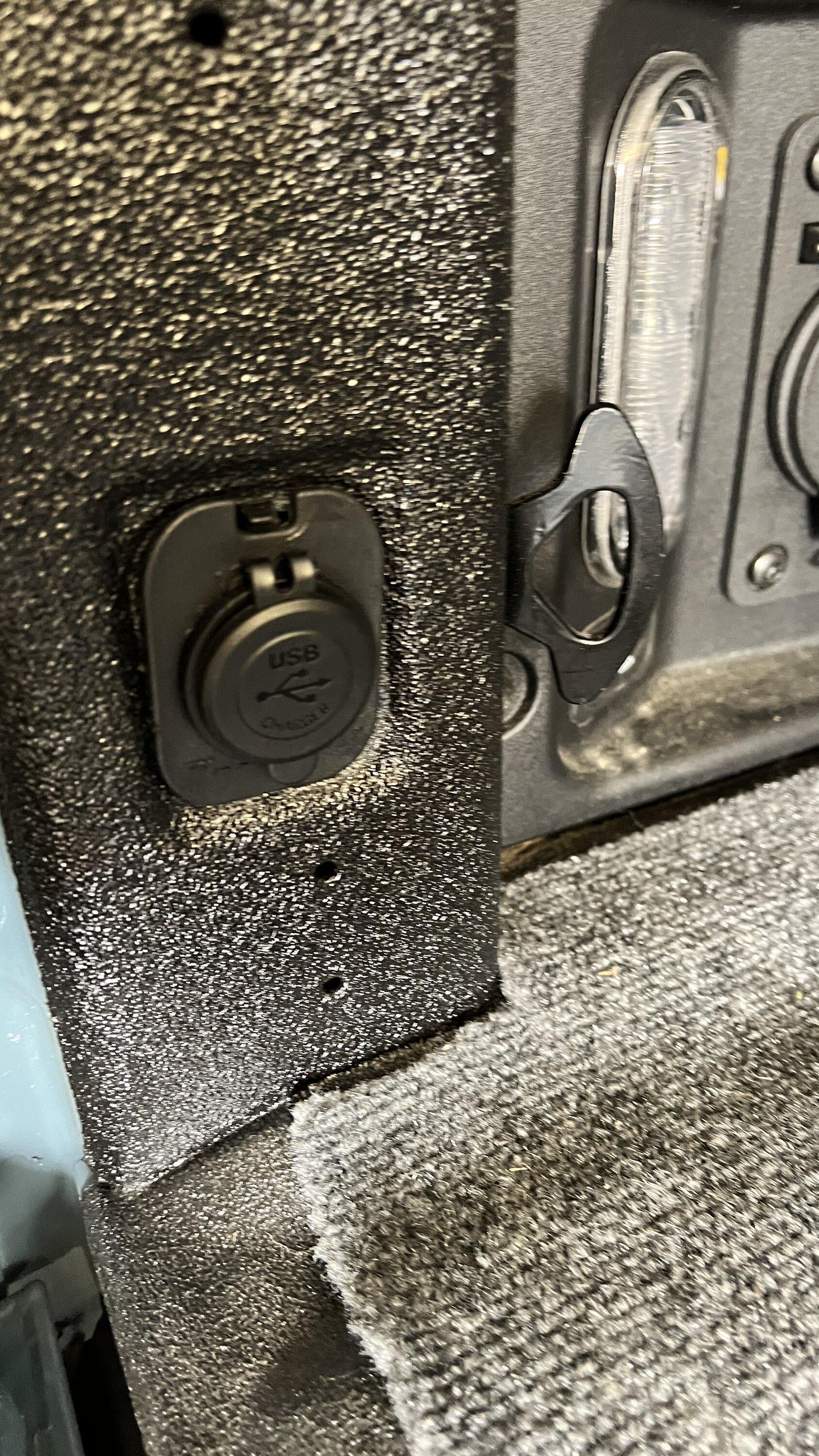 Adding 12V and USB power ports to the bed - installed photo | Page 5 ...