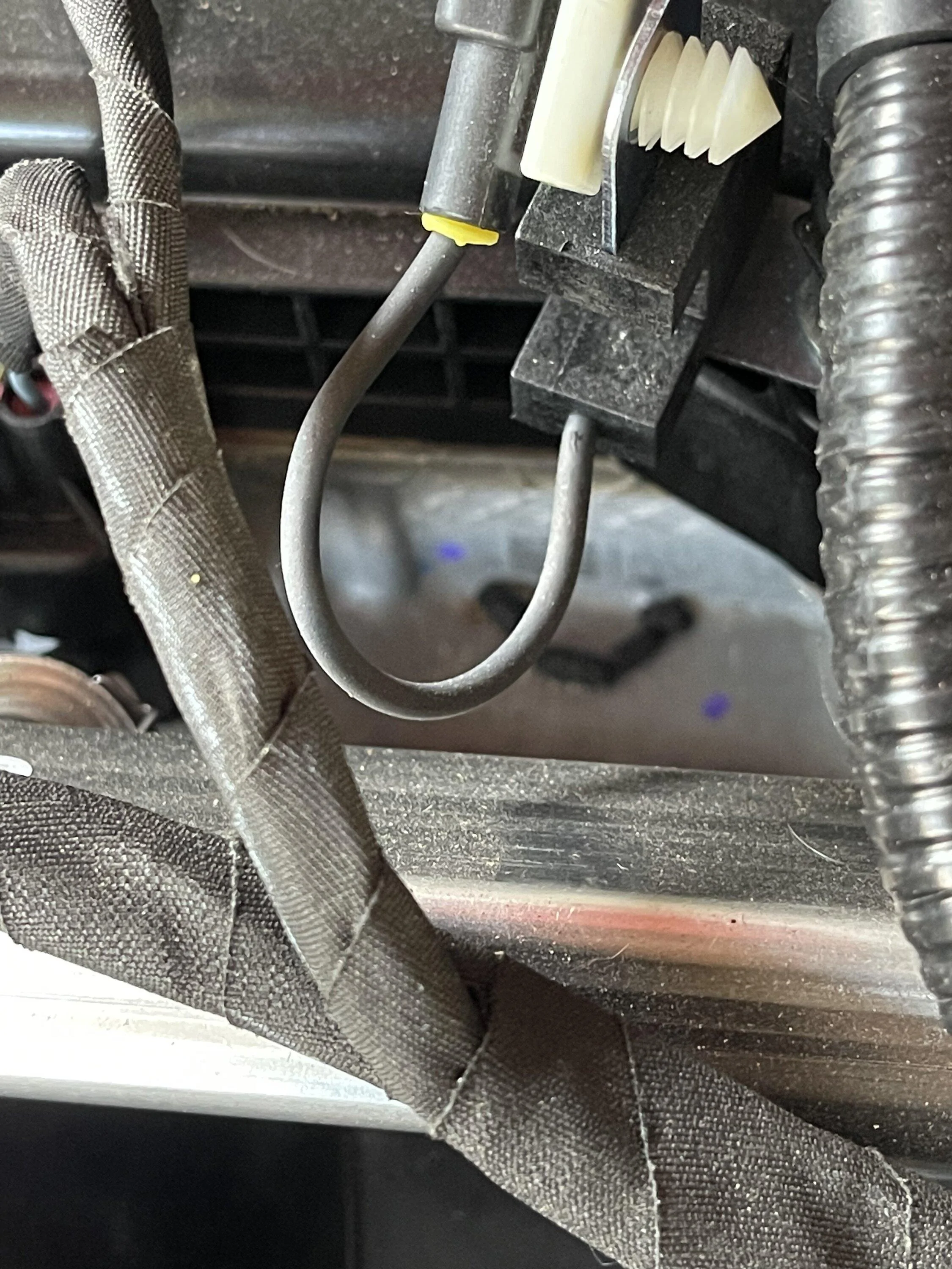 Dang squirrels chewed through wires! | MaverickTruckClub - 2022+ Ford ...