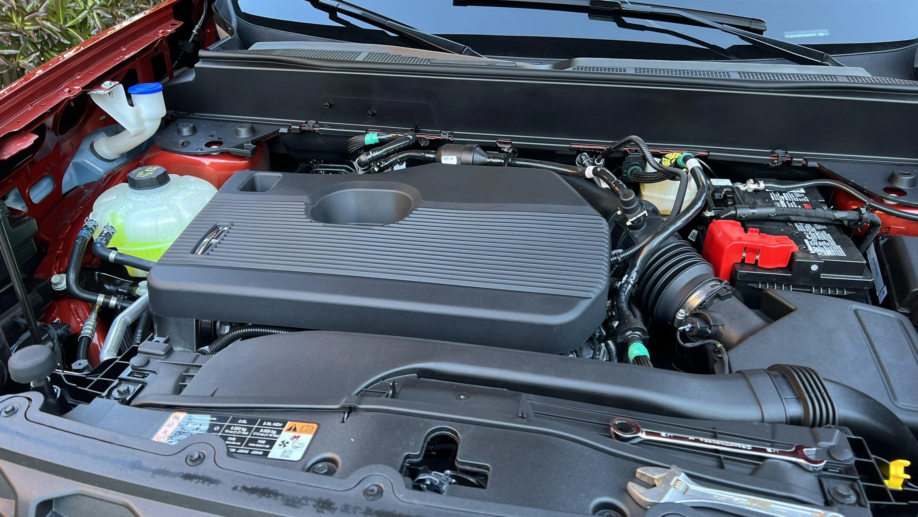 2.0L engine cover from Lincoln Nautilius compatible on Maverick ...